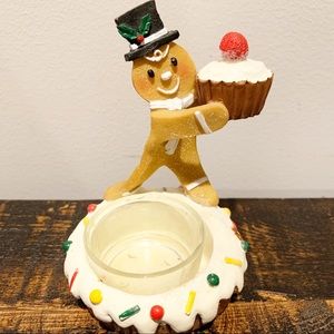 Yankee Candle | Accents | Yankee Candle Gingerbread Tea Light Holder ...